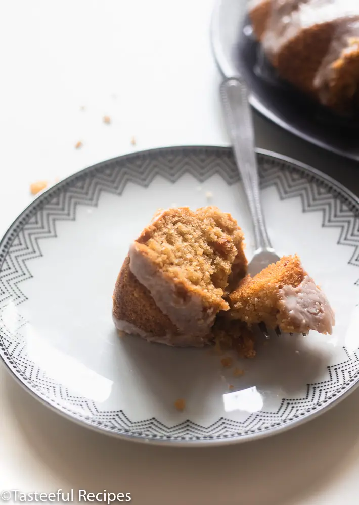 Simple Caribbean Rum & Raisin Cake - Tasteeful Recipes